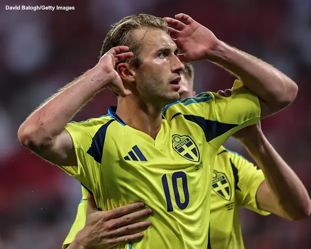 Celtic Star Impressed With 'Person And Leader' Brendan Rodgers